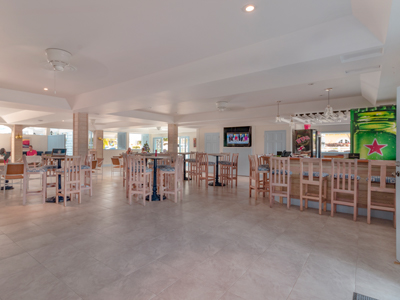 Eat & Drink - Time Out Hotel, Barbados